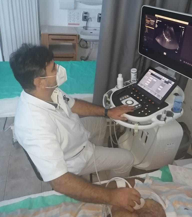Medicul Dragoş Predescu susține linia de gardă a Spitalului Hârşova ...
