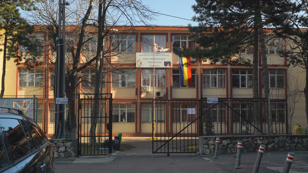 Mai multe școli, licee și grădinițe din Constanța, date în judecată de ...